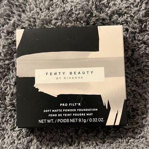 Fenty Beauty | Makeup | Fenty 3 Pro Filtr Soft Matte Powder Foundation ...